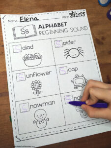 Alphabet Color & Trace, Flipbook & Beginning Sounds Worksheets - Make ...